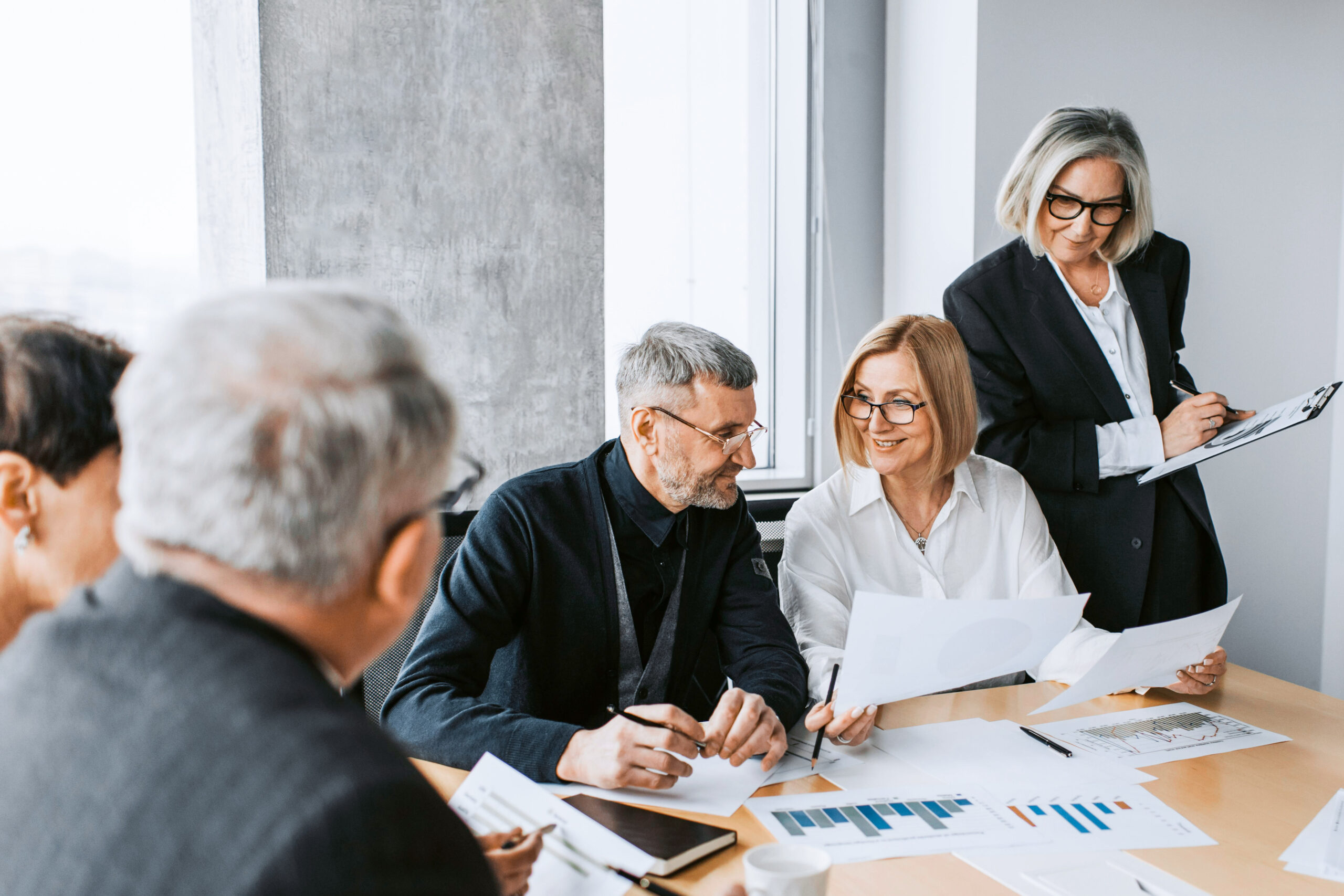 Who Uses Expert Network Companies? | Apex Leaders